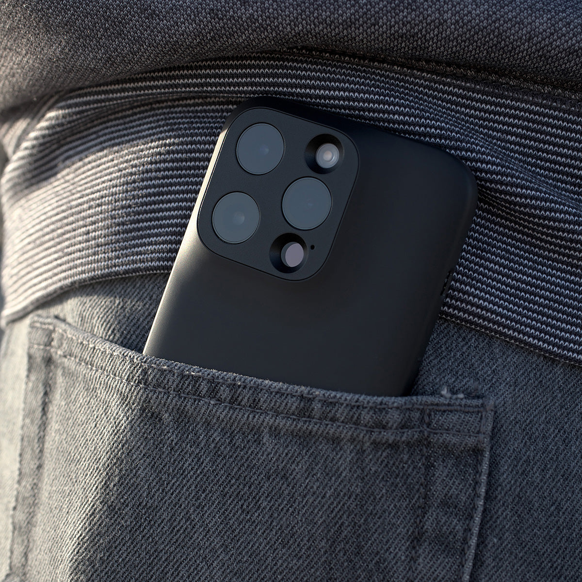 MYNUS iPhone 14 Pro CASE – MYNUS Online Shop